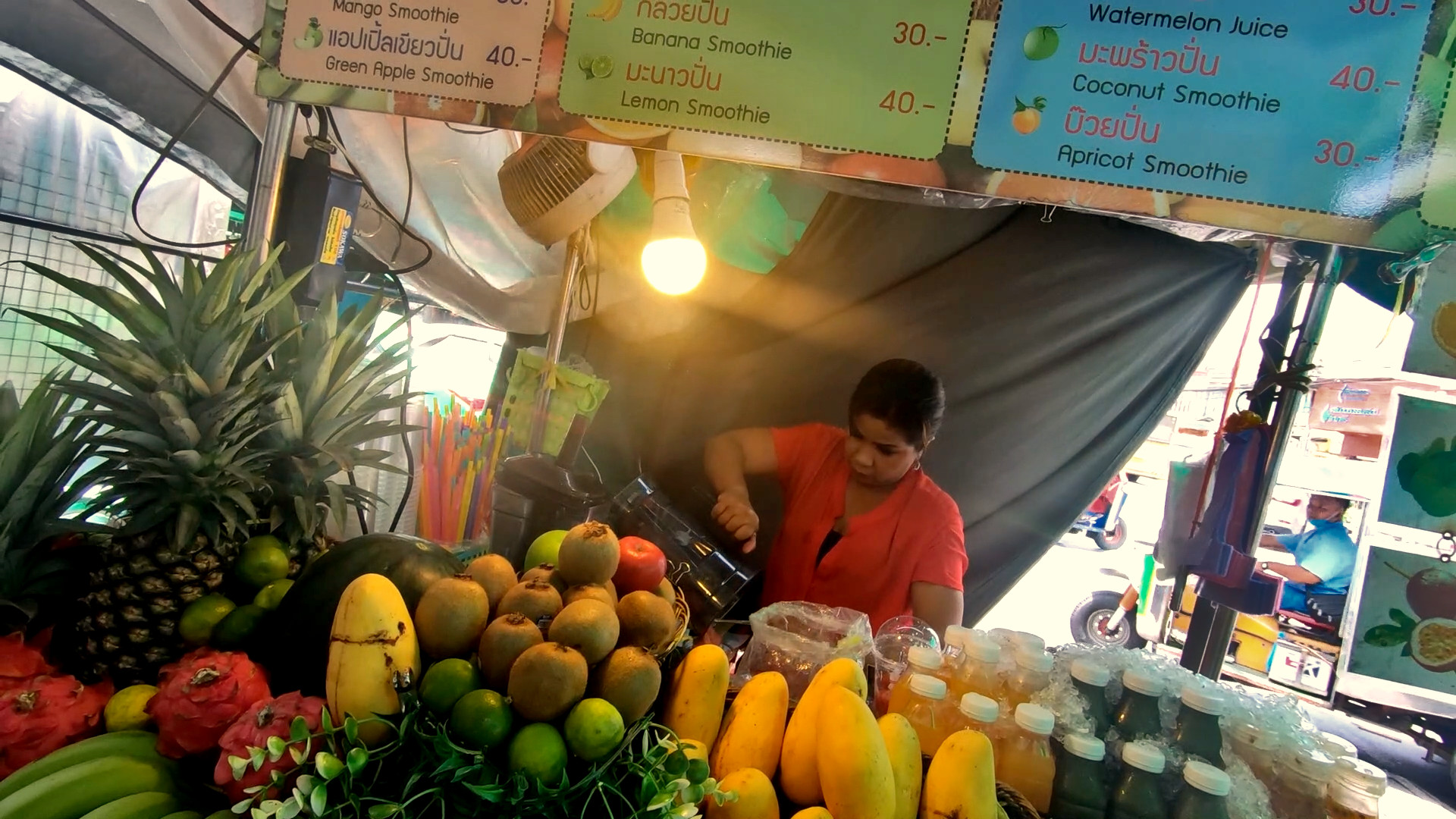 Khason Road - Bangkok - Emrah Ede - Travel Blog